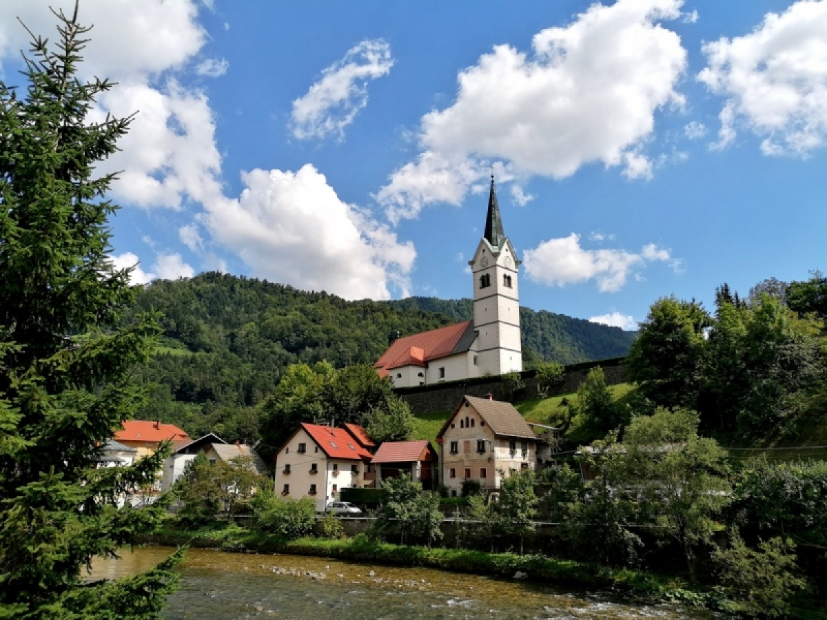 PISANKA: Spodnja Idrija - Primorski val - Radio Odmev in Alpski val