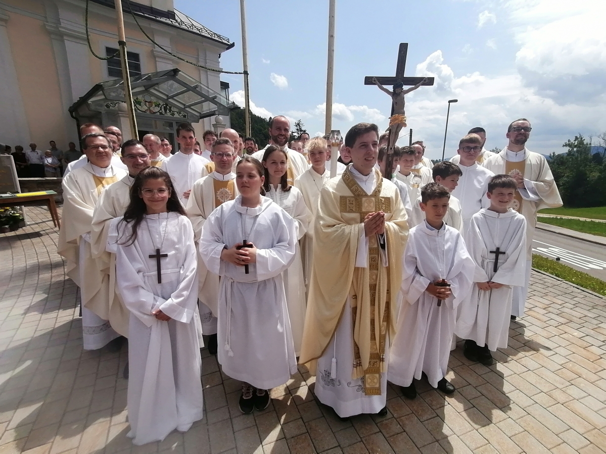 LUKA JESENKO VČERAJ OBHAJAL NOVO MAŠO V DOMAČEM GODOVIČU - Primorski ...