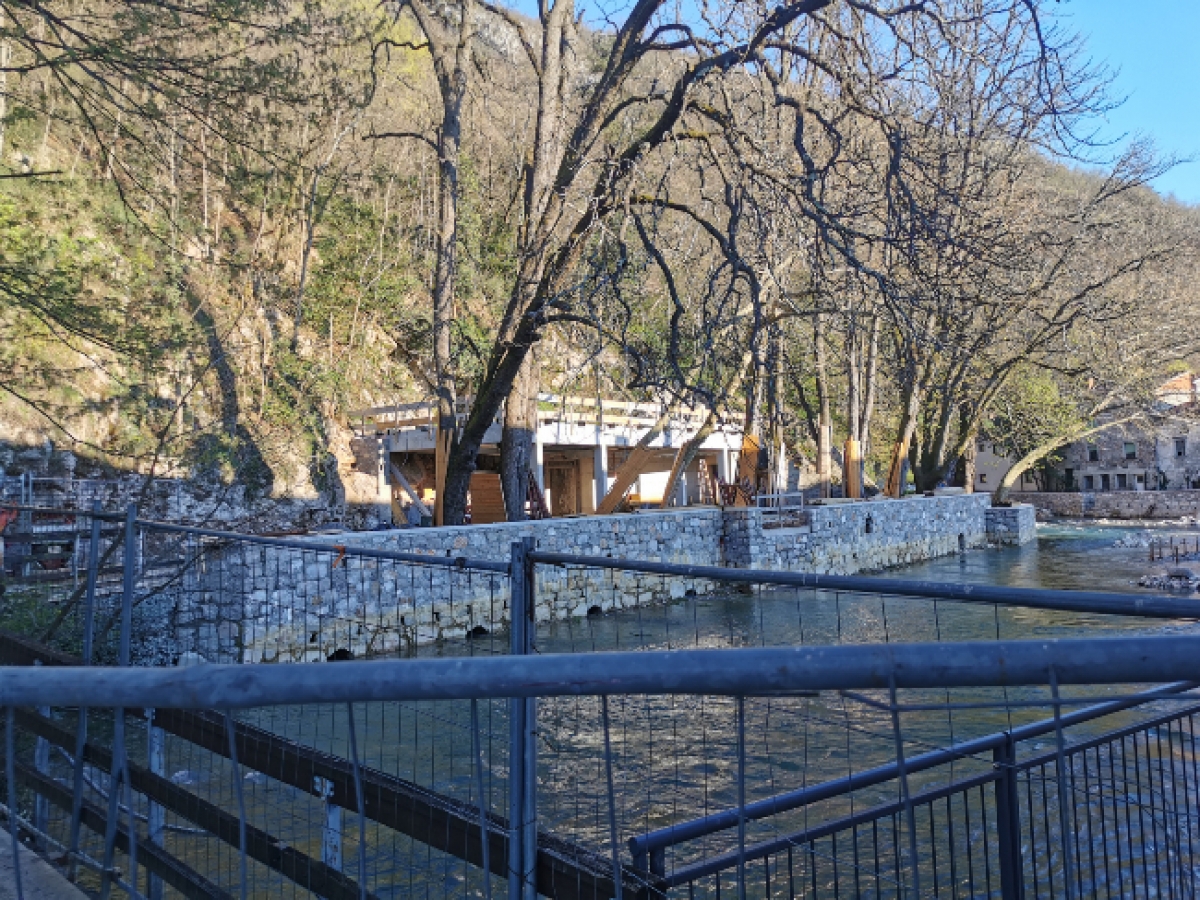 PRIMORSKA IN NOTRANJSKA | Projekti, gradnja & novice / Projects ...