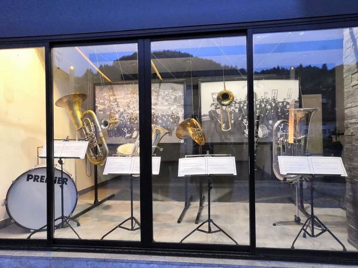 355 let idrijske "pleh muske" - Primorski val - Radio Odmev in Alpski val